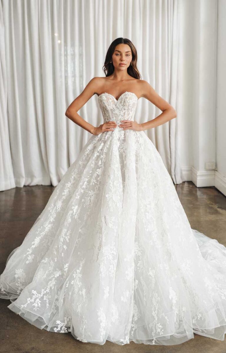 La Premiere Wedding Dresses - Vera's Bridal